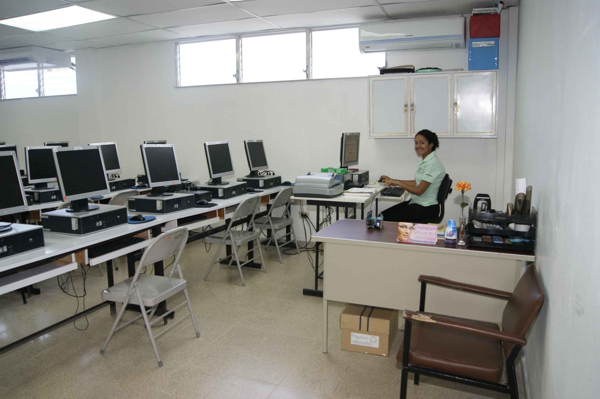 Laboratorios de Informática | Centro Regional de Coclé